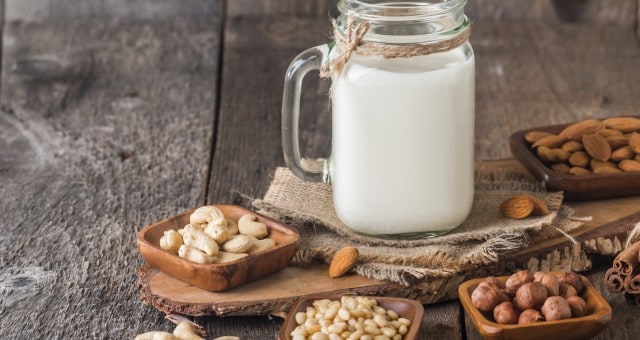 Hassle-Free Homemade Nut Milk : The Better Nutrition Program
